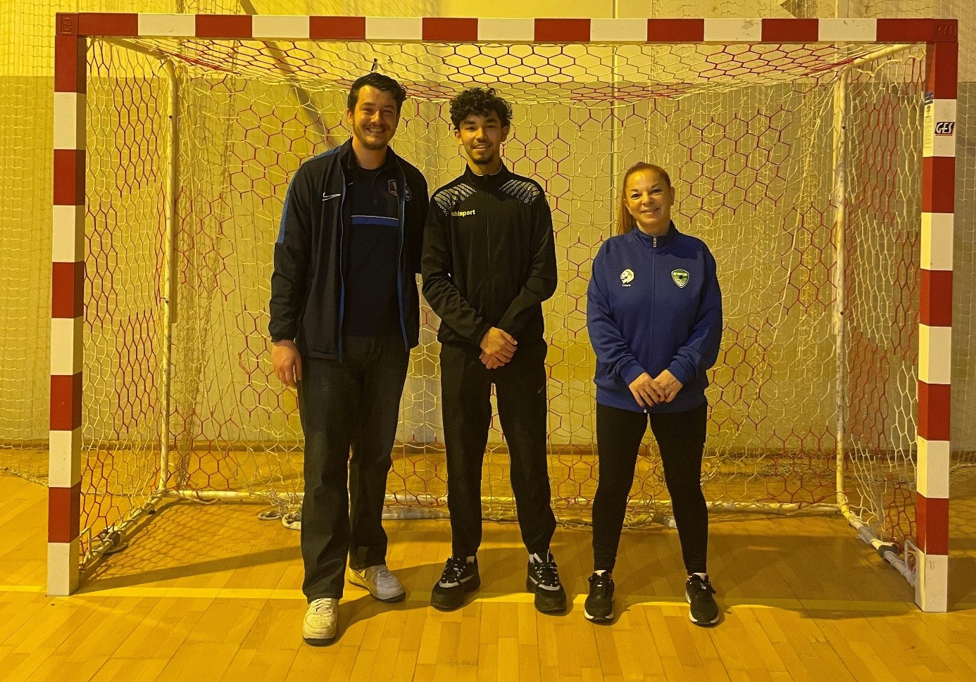 Visite club au Foot Indoor Loisir : tutrice, volontaire service civique ...